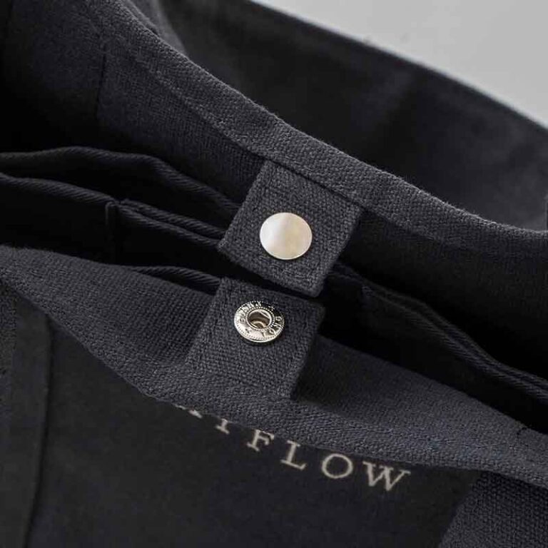 \底板付きでしっかり自立／ BAYFLOW 収納5ポケット LOGO TOTE BAG BOOK BLACK/GRAY | 雑誌付録ダイアリー【発売予定・レビューブログ】