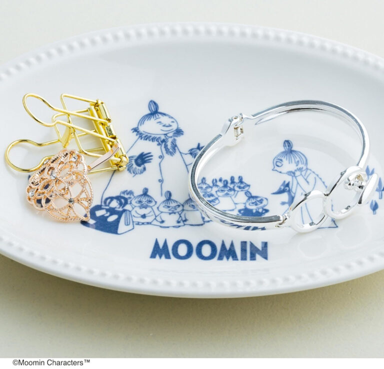 cookpad plus クックパッドプラス 2025年 秋号 【付録】 MOOMIN 磁器のオーバル皿 豪華2枚セット＜電子レンジ使用可＞ | 雑誌付録ダイアリー【発売予定・レビューブログ】